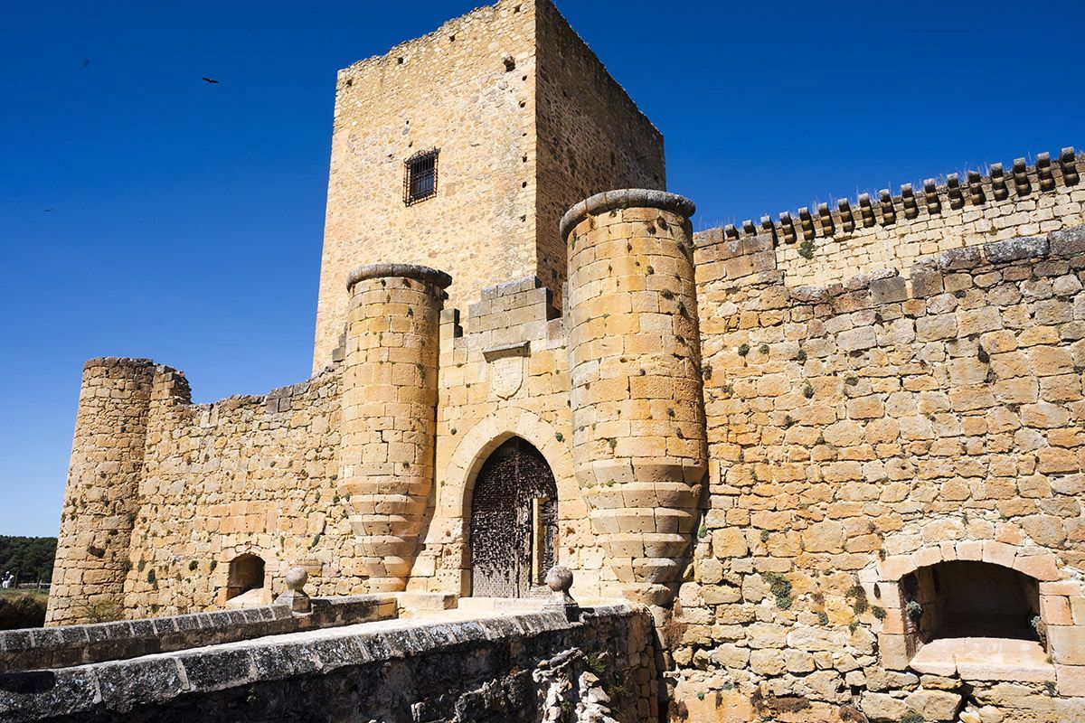 Manzanares el Real y Pedraza: la nueva vida de dos castillos | El ...